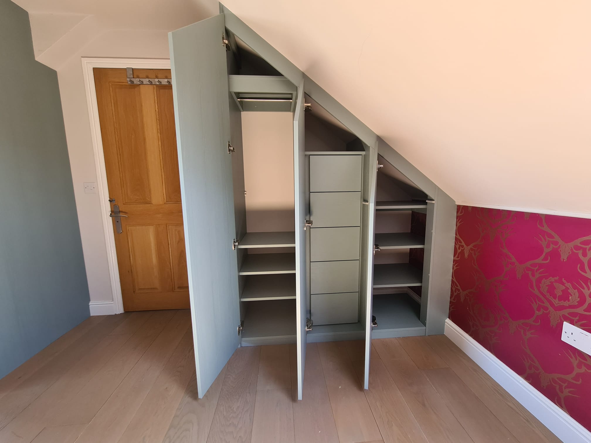 Bespoke Carpenter in Poole & Bournemouth | RW Carpentry